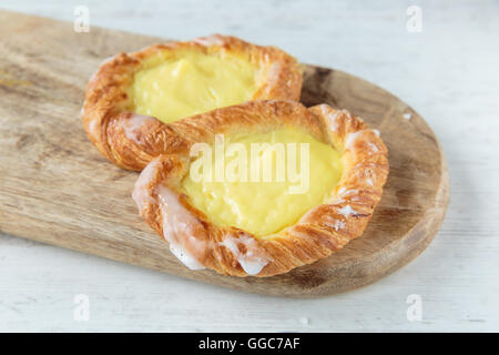 Huit, a typical french pastry in the number eight shape Stock Photo - Alamy