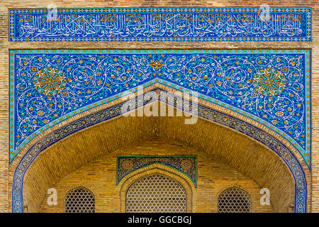 Abu Bakr Kaffal Shashi mausoleum, Tashkent, Uzbekistan, Central Asia ...