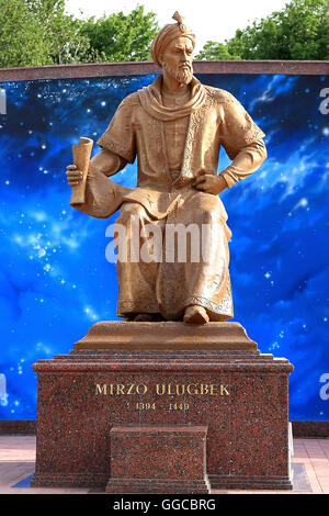 Samarkand, Uzbekistan - Ulugh Beg Statue at Ulugh Beg Observatory in ...