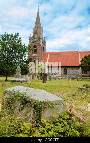 St Micahel's Church in Tilehurst, Reading Stock Photo - Alamy