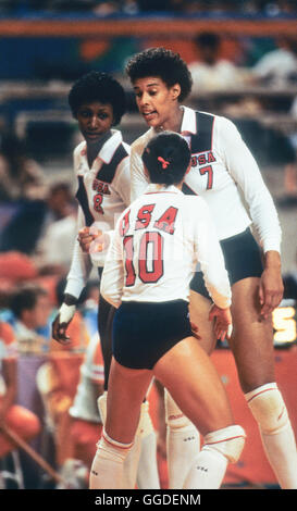 #7 Flo Hyman, USA women's 1984 Olympic volleyball team, in action ...