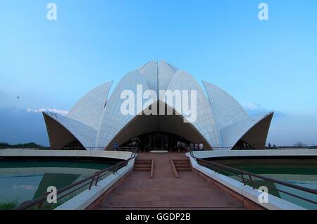 India, New Delhi, Bahapur, Lotus Temple, the temple of the Baha'i faith ...