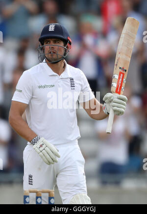 England batsman Alastair Cook celebrates his century against Pakistan ...