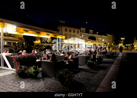 nightlife Vilnius Lithuania Stock Photo - Alamy