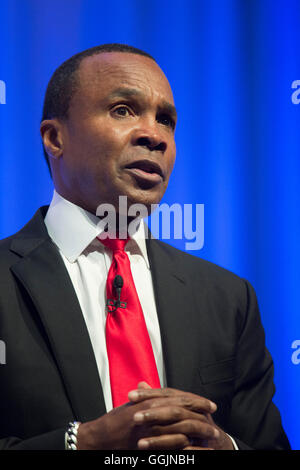 Retired legendary boxer "Sugar" Ray Leonard, now a motivational speaker ...