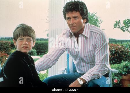 DALLAS PATRICK DUFFY AS BOBBY EWING SHOWER SCENE Stock Photo - Alamy