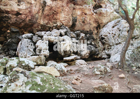 Cala Coves Menorca, artificial caves used as a necropolis "Bronze Age ...