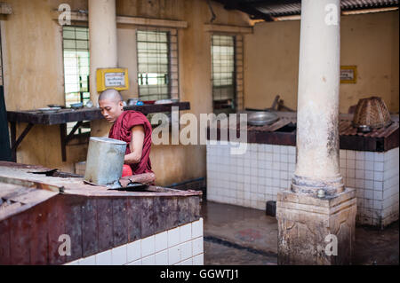 Monk Cooking Rice Stock Photo - Alamy