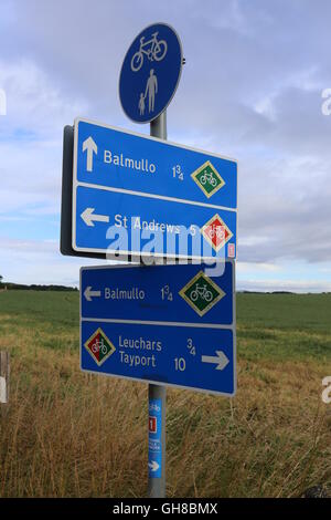 Cycle Route sign Guardbridge Fife Scotland July 2016 Stock Photo - Alamy