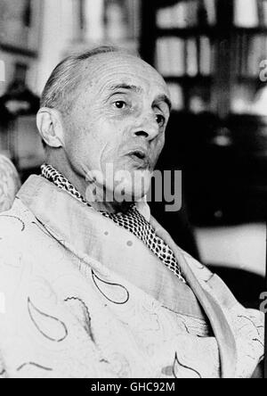 French Director RENE CLAIR Portrait during filming of LE DERNIER ...
