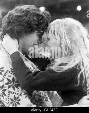 ICE CASTLES USA 1978 Donald Wrye ROBBY BENSON as Nick Peterson couples ...