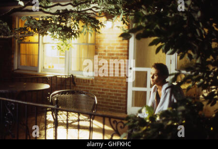 JUNEBUG Junebug USA 2005 Junebug / Madeleine (EMBETH DAVIDTZ) Regie ...