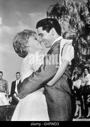 IT HAPPENED AT THE WORLD'S FAIR, Joan O'Brien, Vicky Tiu, Elvis Presley ...