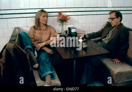 WOODY ALLEN (Larry Lipton), DIANE KEATON (Carol Lipton), GLORIA ...
