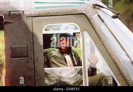 Bat 21 - Mitten Im Feuer Bat 21 Danny Glover, Gene Hackman Major Clark ...