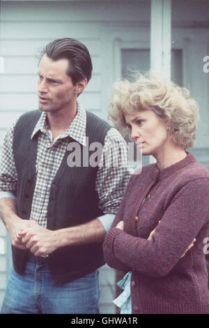 COUNTRY SAM SHEPARD, JESSICA LANGE Date: 1984 Stock Photo - Alamy