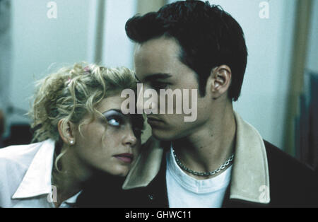 Amanda Detmer & Kerr Smith Film: Final Destination (USA/CAN 2000 ...