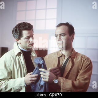 TATORT- Kommissar Batic (MIROSLAV NEMEC, l.) kann Gilhoff (GÜNTER ...