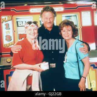 Brenda Blethyn & Julie Walters Film Girls' Night (1998) Characters ...