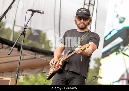 Matthew Houck of Phosphorescent at Eaux Claires Music Festival on ...