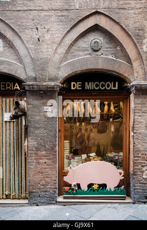 Italy, Tuscany, Siena, the de Miccoli grocery Stock Photo - Alamy