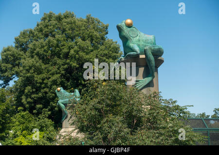 frog bridge Willimantic CT Stock Photo: 114584887 - Alamy
