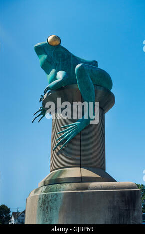 frog bridge Willimantic CT Stock Photo - Alamy