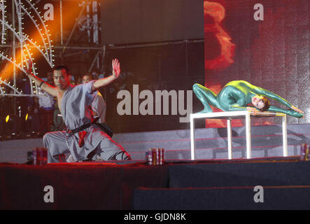 Heihe, China. 15th Aug, 2016. The well-known Russian contortionist ...