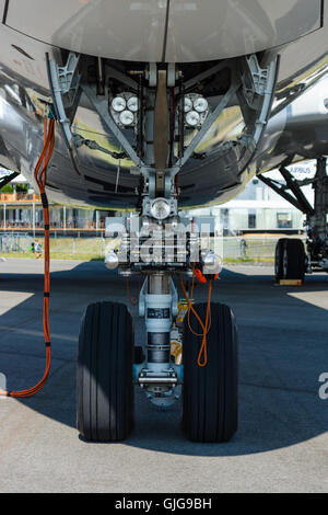 Front landing gear of the newest airplane Airbus A350-900 XWB Stock ...