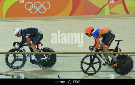 Rebecca James of Great Britain and Elis Ligtlee of the Netherlands ...