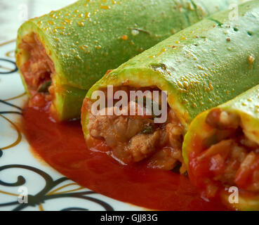 Mehshi Kusa - zucchini stuffed with rice and meat Stock Photo - Alamy