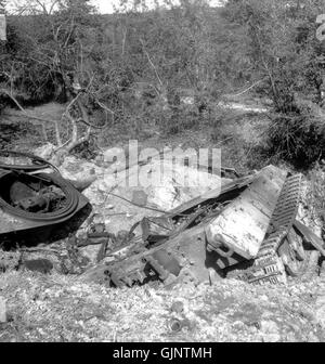 The Tiger II, a German heavy tank used during World War II, was ...