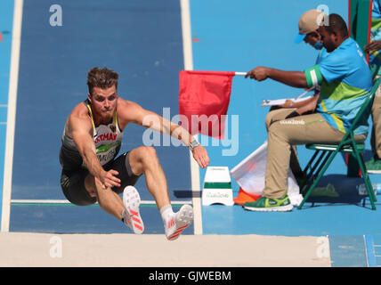 Rico Freimuth (L) of Germany competes during the Men's Decathlon 1500m ...