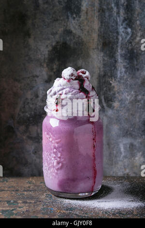 Fresh homemade raspberry and blueberry cream cake Stock Photo - Alamy