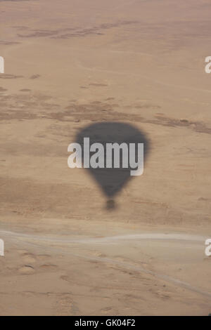 Hot air balloon shadow Stock Photo - Alamy