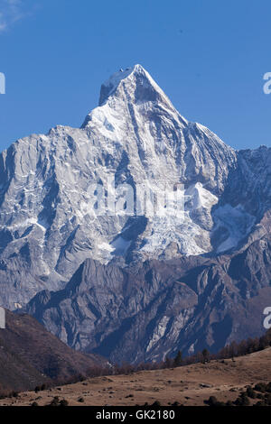 In Balang overlooking Siguniangshan Stock Photo - Alamy