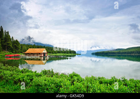 Fresh water in the mountains Stock Photo - Alamy