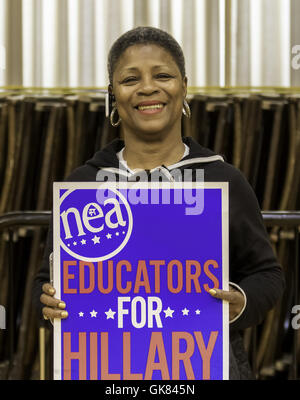 Chicago, IL, USA. 14th Mar, 2015. Michigan State Spartans guard Travis ...