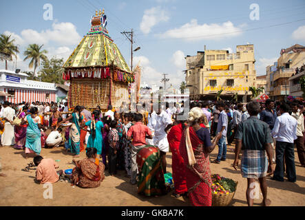 Puthur Kulumai Amman Kutti Kudi Tiruvizha Festival in Tiruchirapalli ...