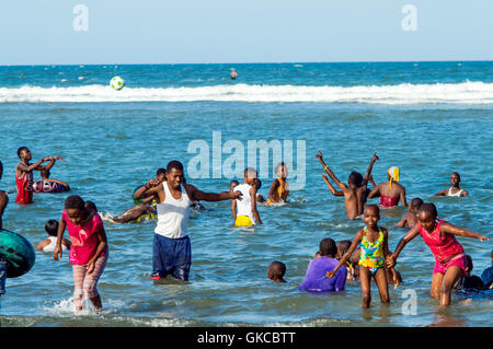 Coco Beach scene on Sunday, Oyster Bay, Dar-es-Salaam, Tanzania Stock ...