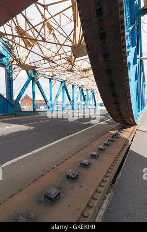 Scherzer rolling lift bascule Drypool Bridge, Kingston upon Hull ...