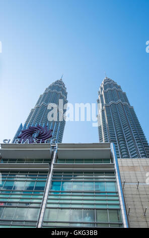 Bottom view of the Petronas Twin Towers in Kuala Lumpur Stock Photo - Alamy