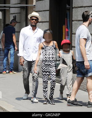Samuel Eto'o takes his daughters shopping in Milan Featuring: Samuel ...