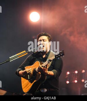 Mumford and Sons - Main Stage - Radio 1 Big Weekend at Powderham Castle ...