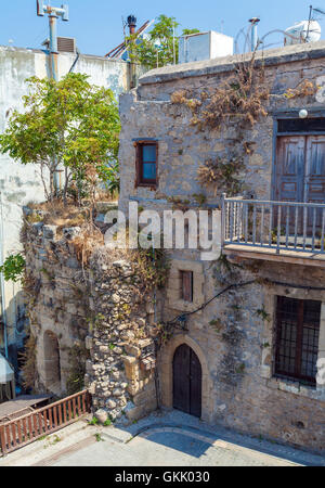 Typical old city houses, Kyrenia, North Cyprus Stock Photo - Alamy