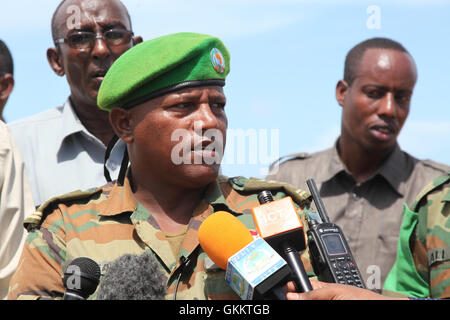 Colonel Regassa Tesfaye, AMISOM ENDF Commander, and Lt. Colonel Petter ...