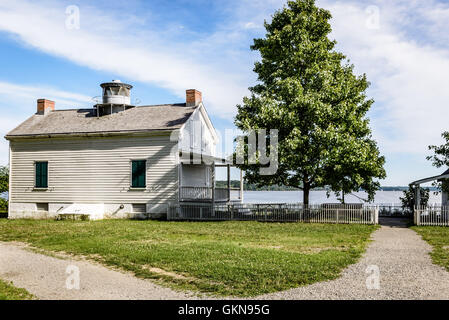 Jones Point Lighthouse, Jones Point Park, Alexandria, Virginia Stock ...