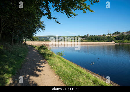 Tintwistle, Hadfield and Bottoms Reservoir, Longdendale, Peak National ...