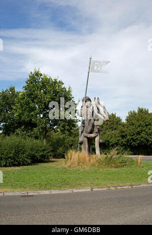 Imposing giant wooden sculpture of Yorkist Knight on horse Stonehills ...