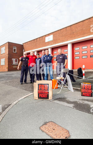 Fire Services Strike Stock Photo - Alamy